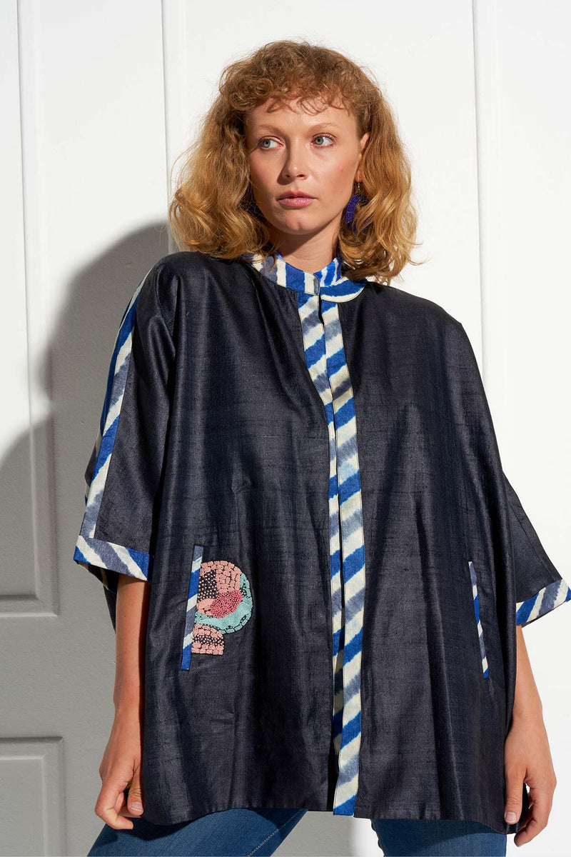 Ripple Embroidered Short Jacket – niiyaa.in